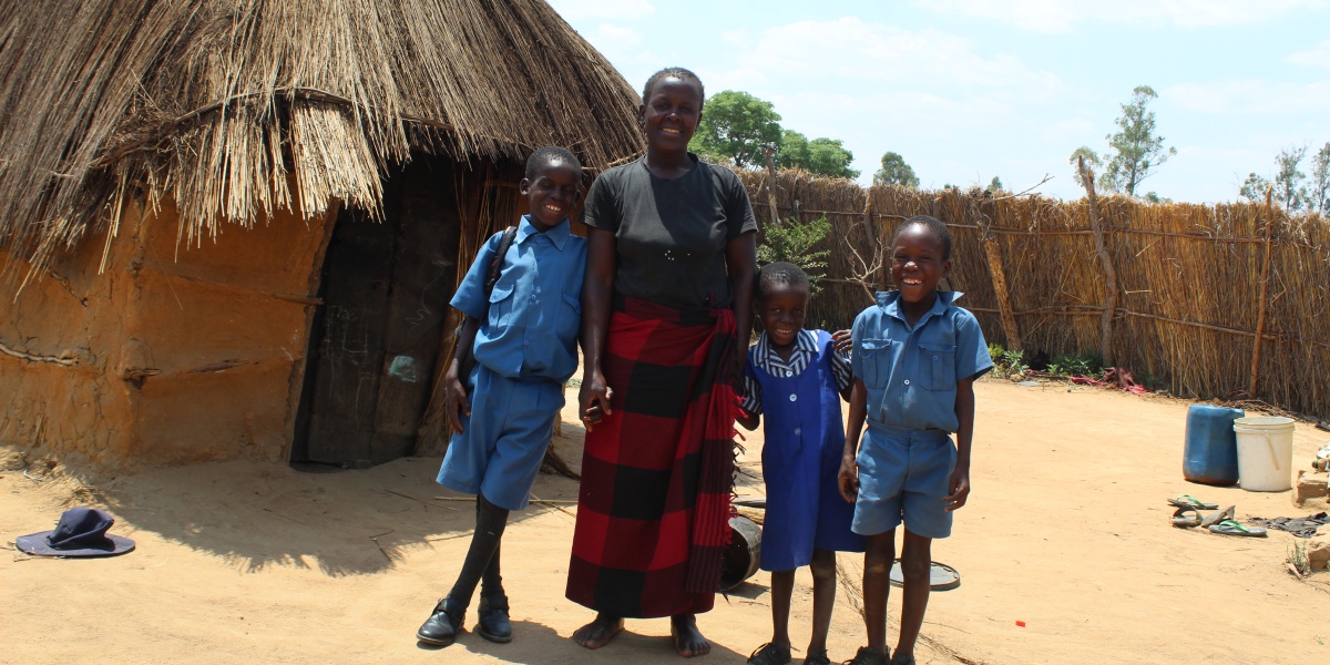 Bringing relief to families in Zimbabwe | Mary's Meals Ireland